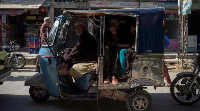 Workshop held for rickshaw drivers