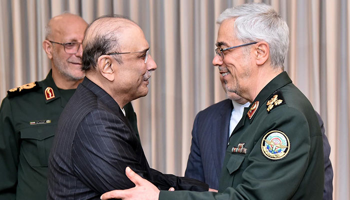 Iranian general meets Zardari, Gen Asim