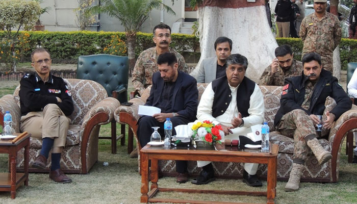 Kurram unrest: CS wants weapons surrendered to ensure peace