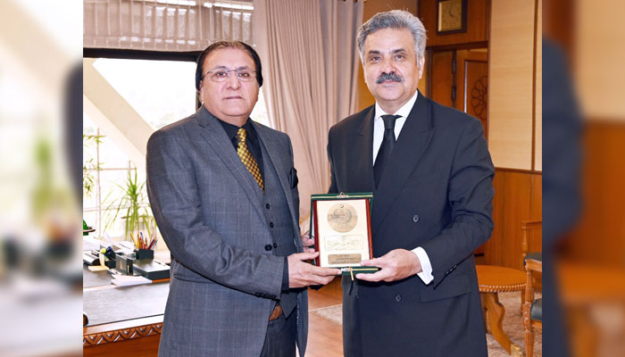 AJK chief justice calls on CJP Yahya Afridi