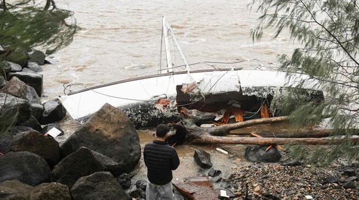 Australians told to ‘prepare for worst’ as tropical cyclone nears