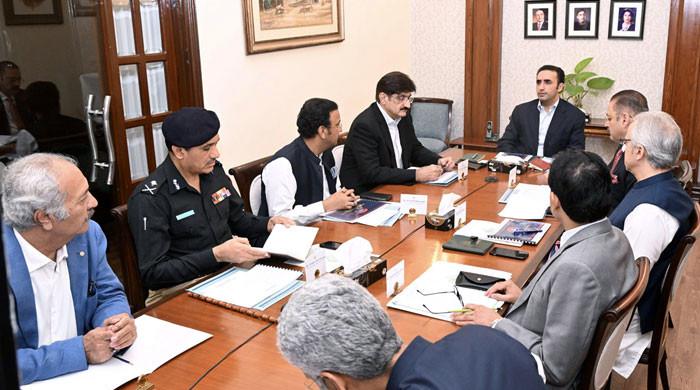 Bilawal orders intensifying operation against Katcha area dacoits