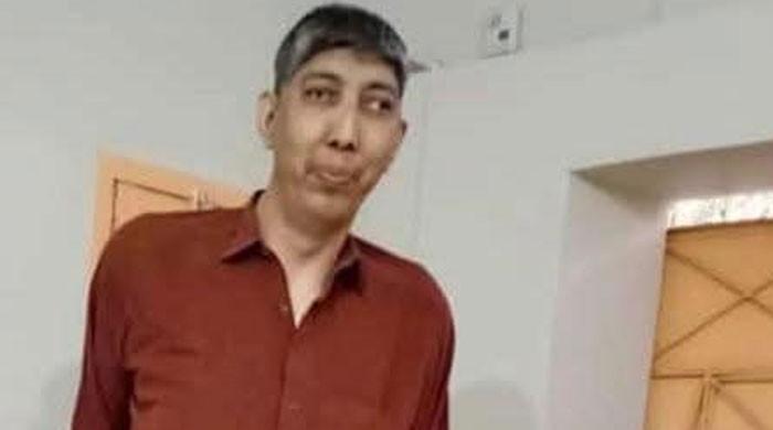 Naseer Soomro, one of world’s tallest men, dies in Shikarpur