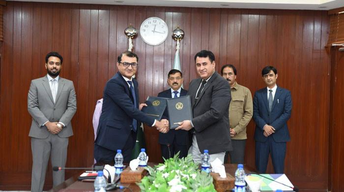 NUML signs MoUs for collaboration between academia, industry