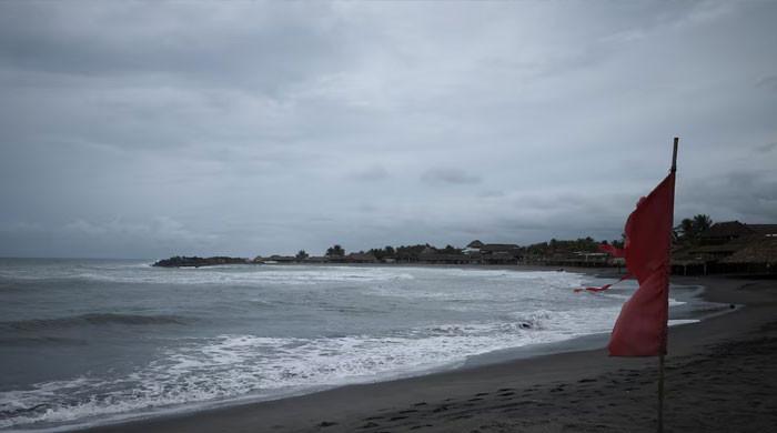 Hurricane Erick strengthens on approach to Mexico’s Pacific coast