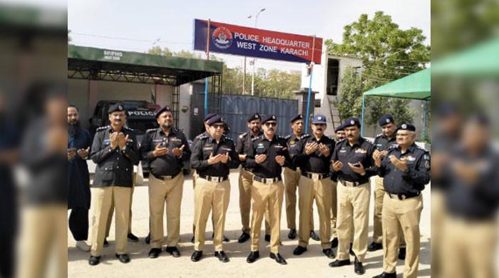 Sindh govt promotes 90 inspectors to DSP rank