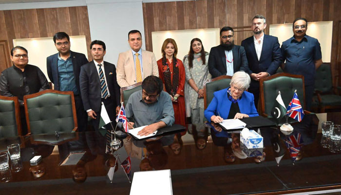 British Council, Sindh govt partner to enhance English teaching in ...