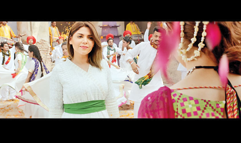 Hadiqa Kiani releases ‘Aaj Rung Hai’ from Wajd