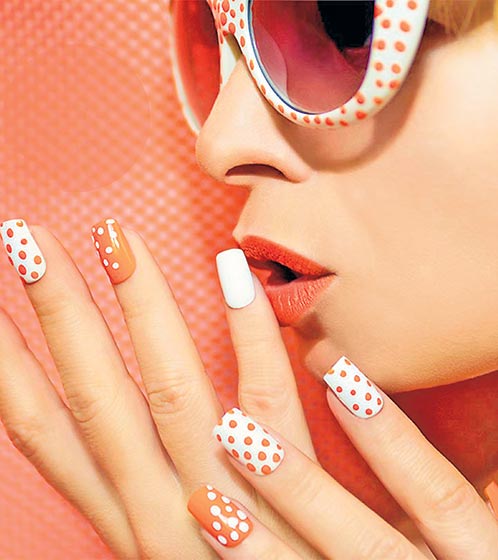 Bling up your nails...
