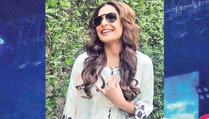 Meera Jee owns every frame, says Mahira Khan