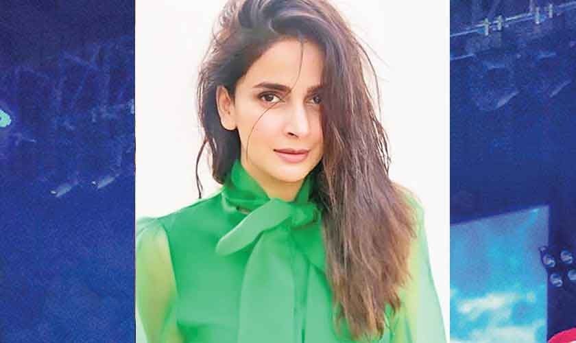 Saba Qamar chosen as the new face of Lux