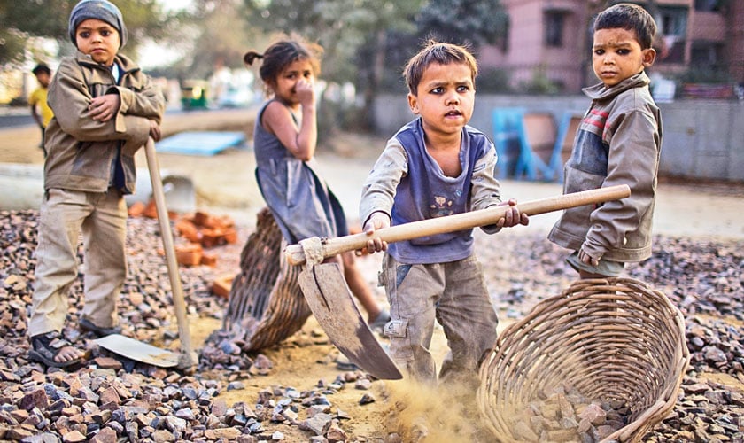 Children shouldn’t work in fields, but on dreams!
