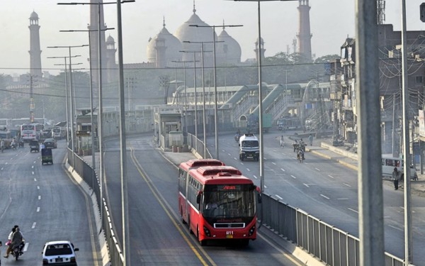 Lahore embraced urban mass transit initiatives that can reduce air ...